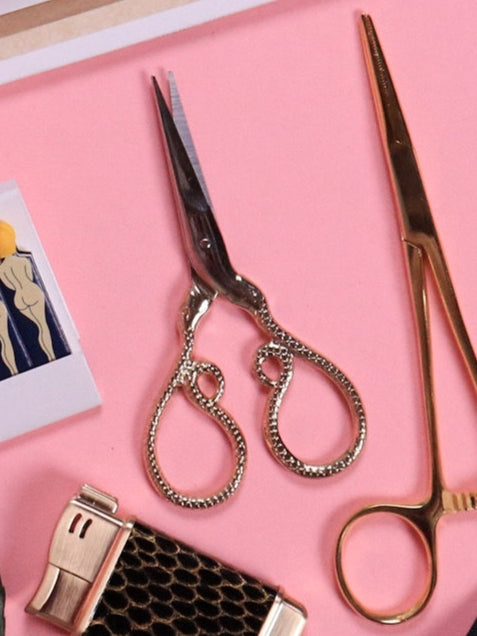 Rogue Paq - Python Bud Trimming Gold-Tone Scissors | roguepaq.com